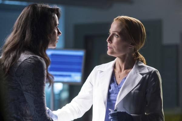 The X-Files Reboot Trailer Teases Gillian Anderson's Return