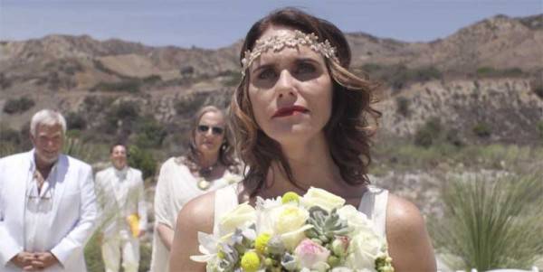Transparent Season 2 Review: The Pfeffermans Move Forward