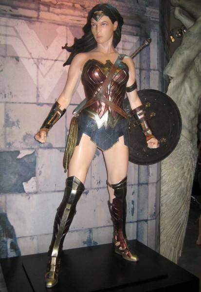 DC Universe The Exhibit: Check out Over 100 Images