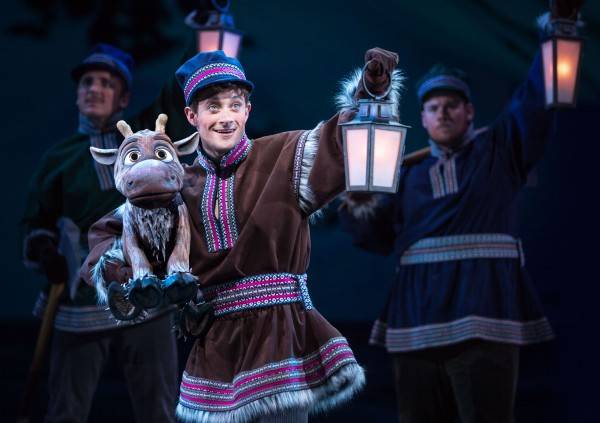 Frozen Live: 16 Things to Know About the Disneyland Show