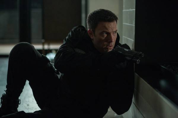 The Accountant: 40 New Images Reveal Ben Affleck's Thriller