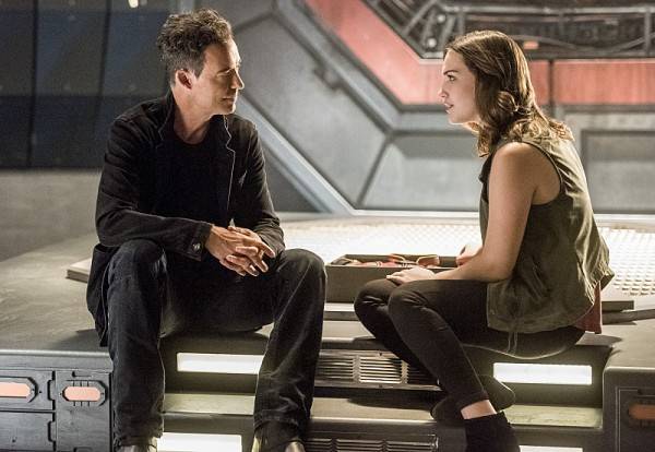 The Flash Season 3: New Trailer Teases Joey King's Magenta