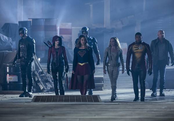 The Flash Recap: "Invasion" - The Gang's All Here