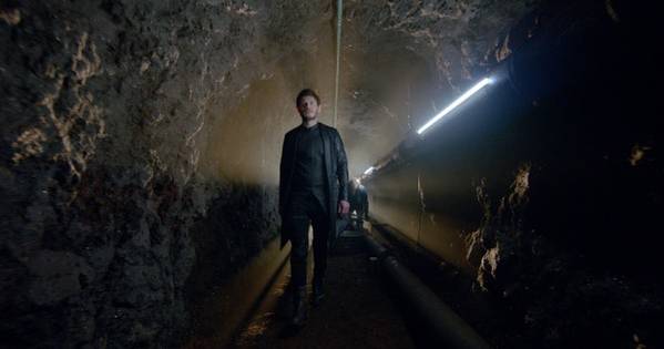 Marvel's Inhumans Poster Reveals Serinda Swan as Medusa