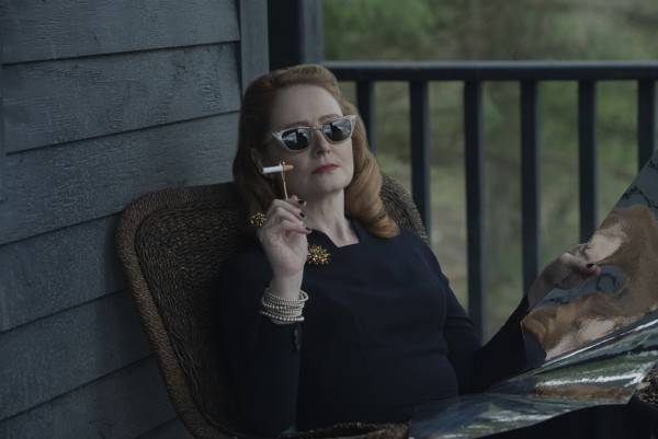 Chilling Adventures of Sabrina Review: Scary Good
