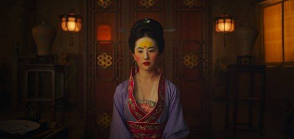 Mulan Cinematographer Mandy Walker on Color and the Battle Scene