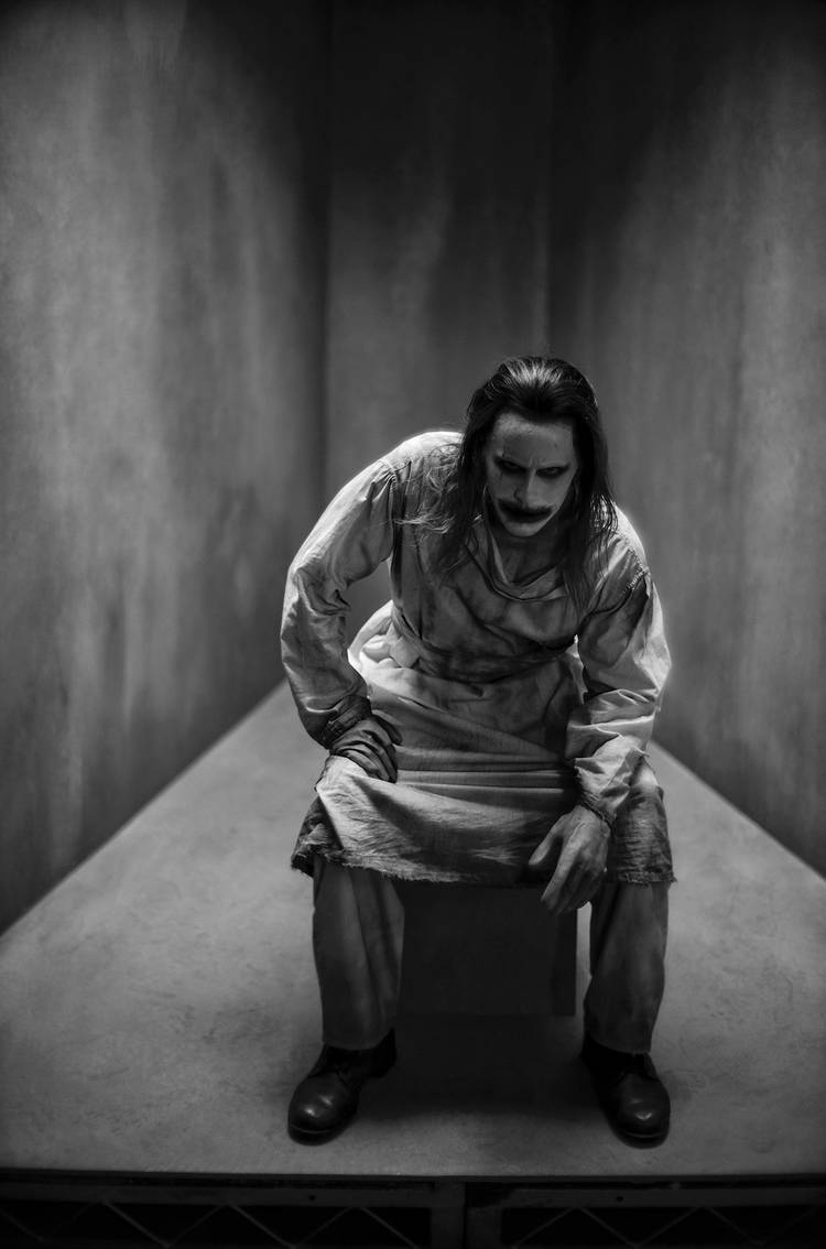 New Snyder Cut Joker Images Reveal Jared Leto's Updated Character