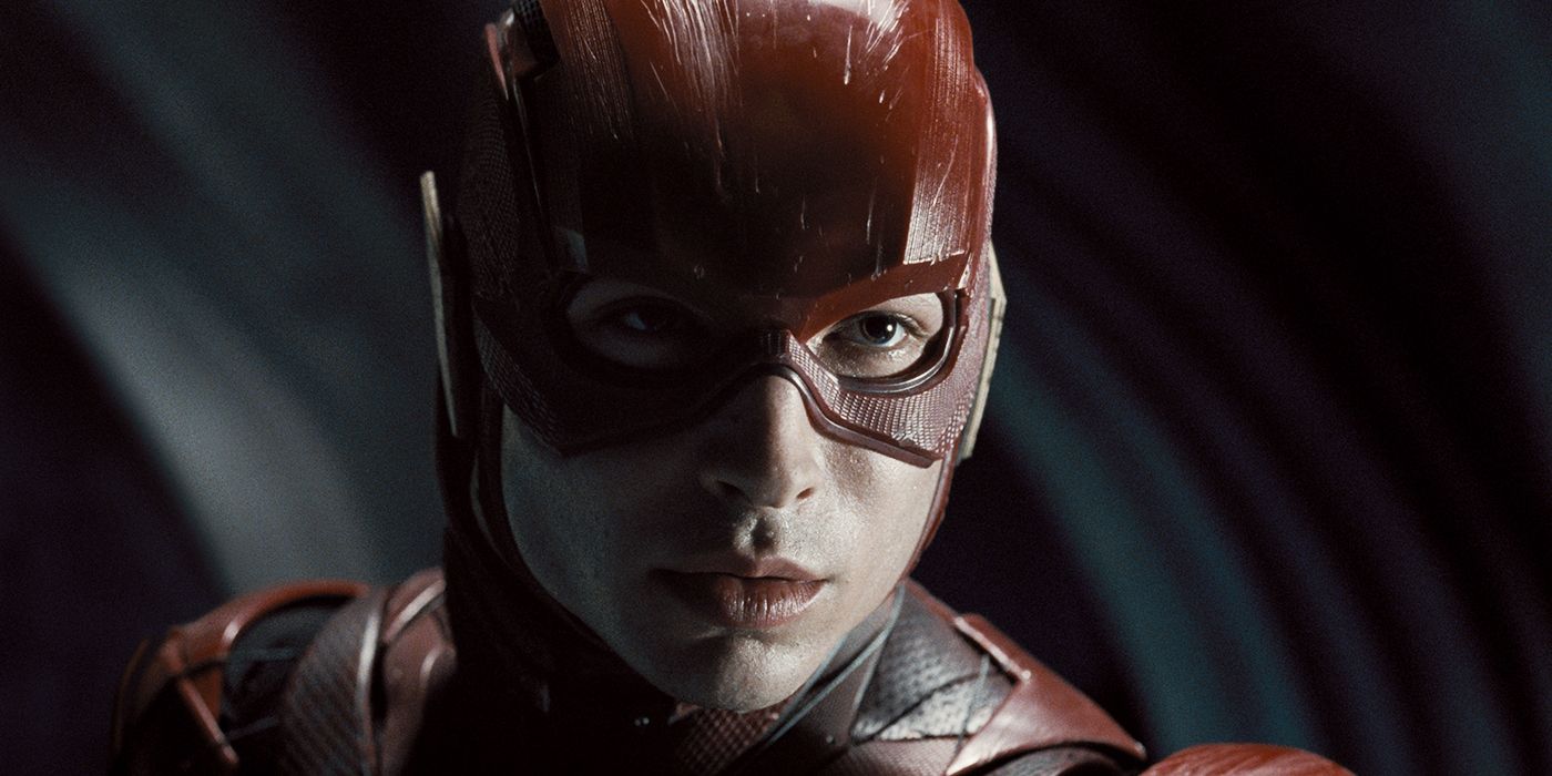 The Flash: Barry Allen’s New Costume Revealed in First Look Photo