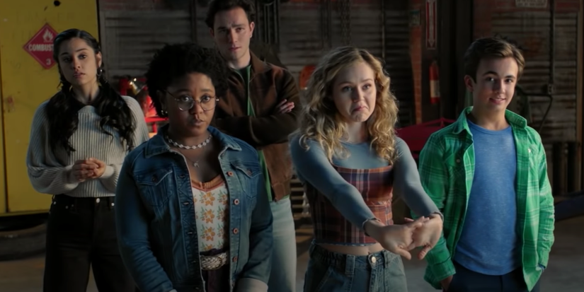 Stargirl Cast & Characters: The JSA, Injustice Society, and Everyone Else