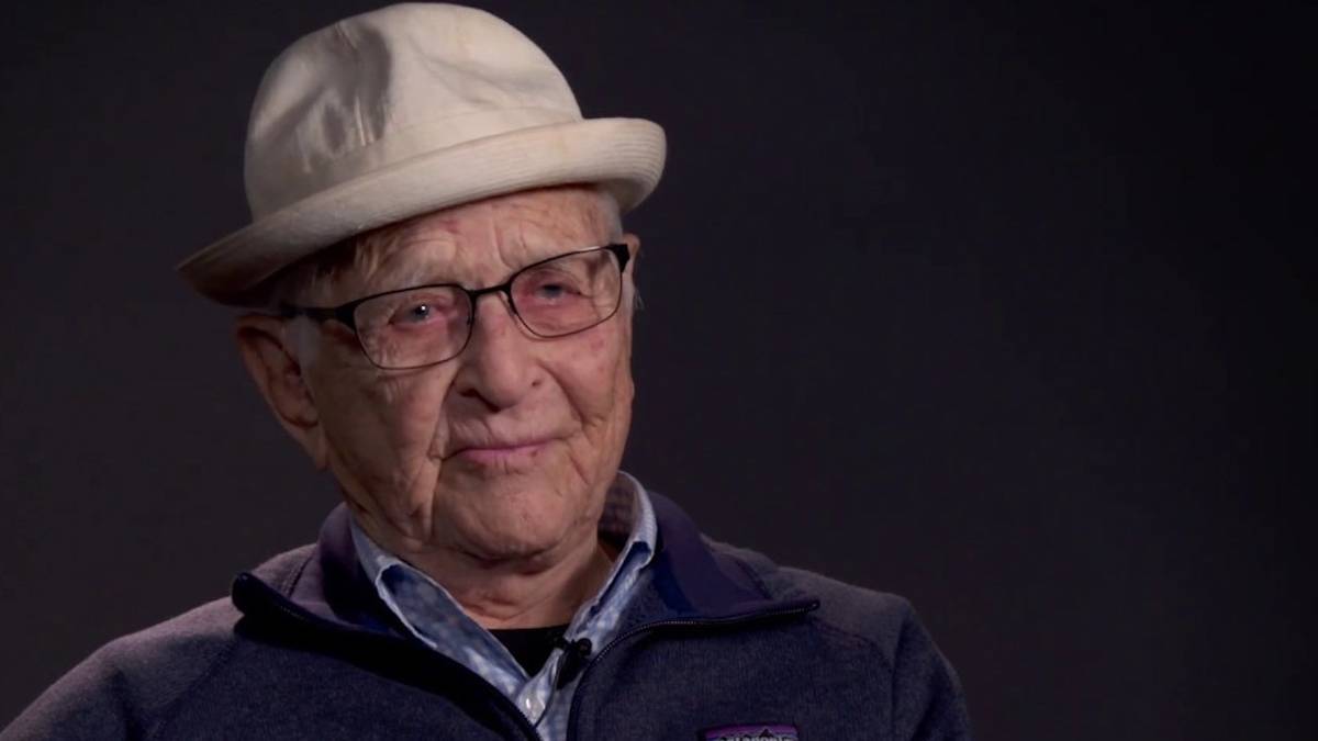 Norman Lear, Iconic Creator of TV Classics, Dead at 101