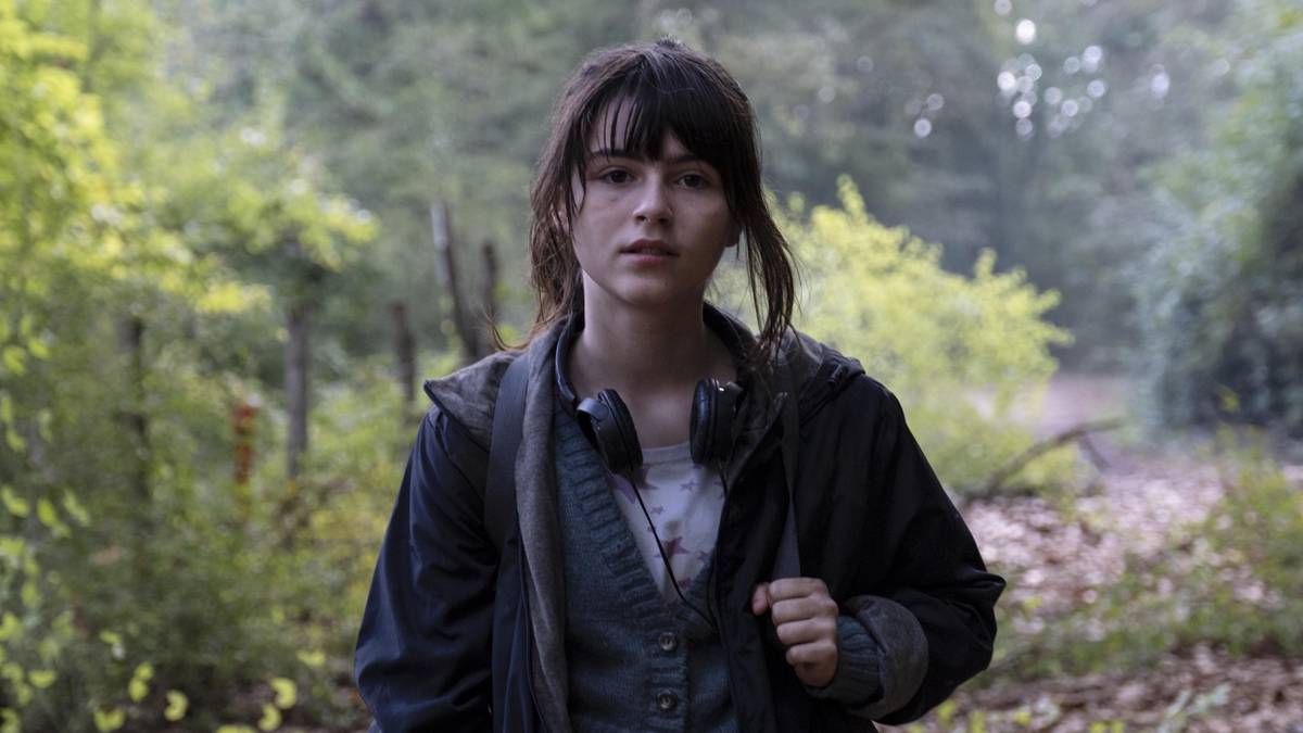 Anna Trailer Shows a Chaotic World Without Adults Coming to AMC+