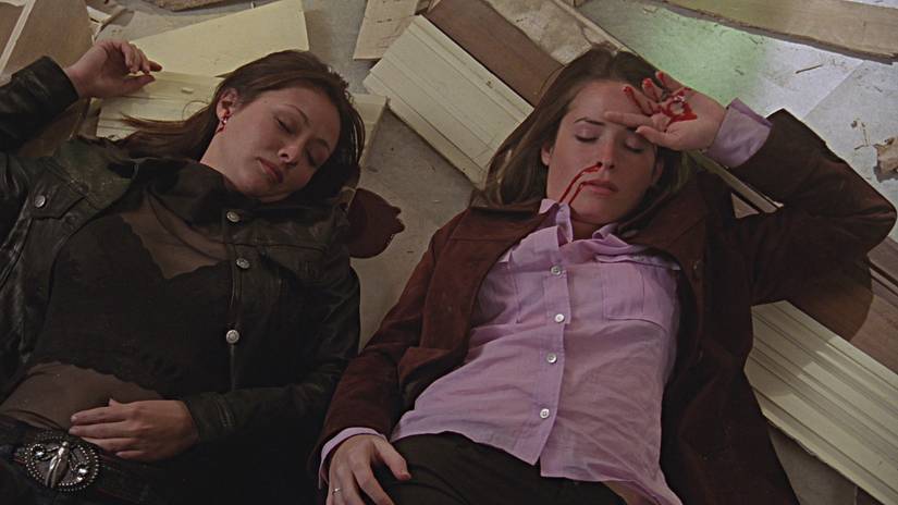'Charmed's Biggest Plot Hole Involves the Show's Major Death