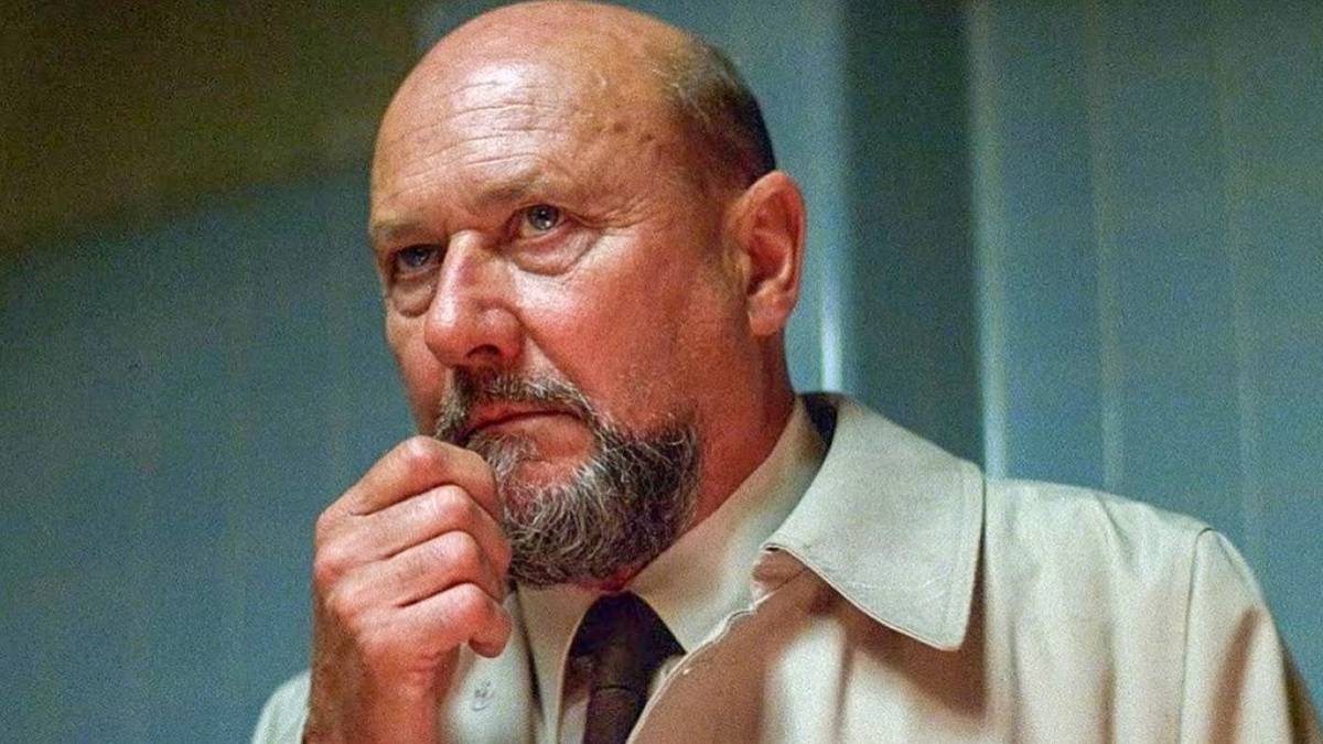 10 Fictional Doctors Who Shouldn't Have a Medical License