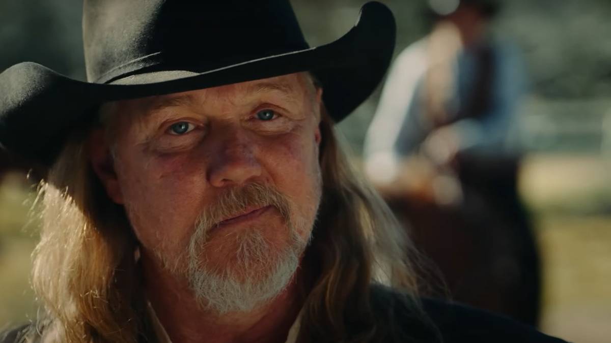 Desperate Riders Trailer Shows Country Music's Trace Adkins in Western Film