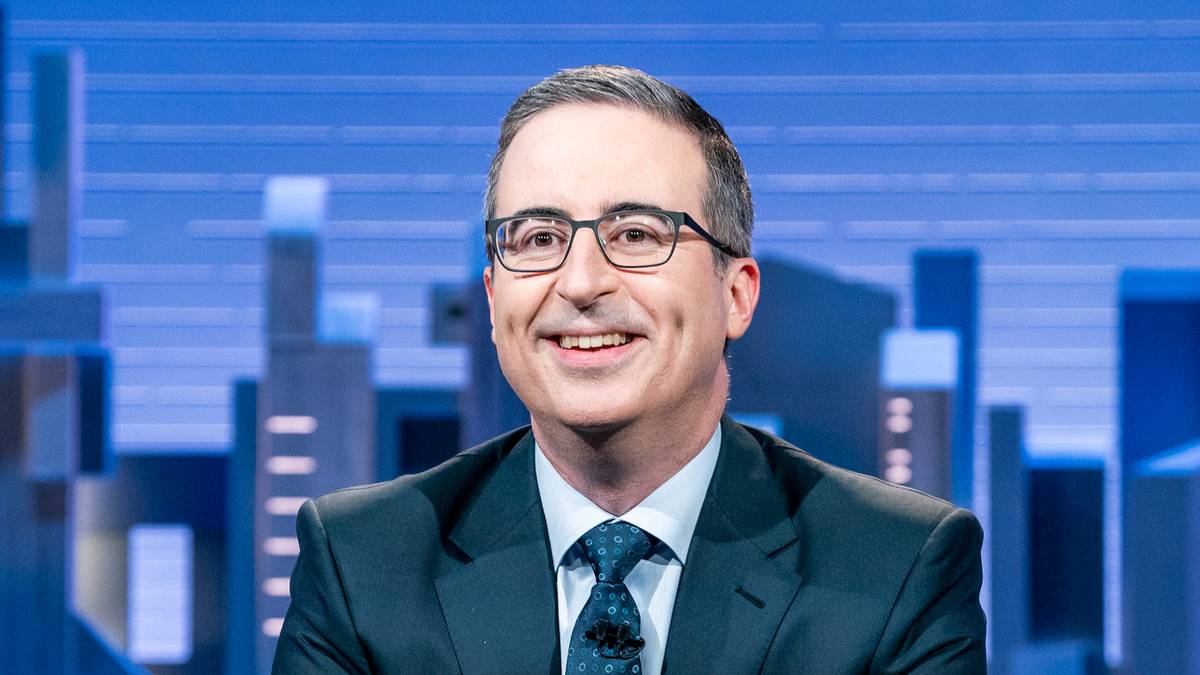 'Last Week Tonight's John Oliver Offers Clarence Thomas $1 Million to ...