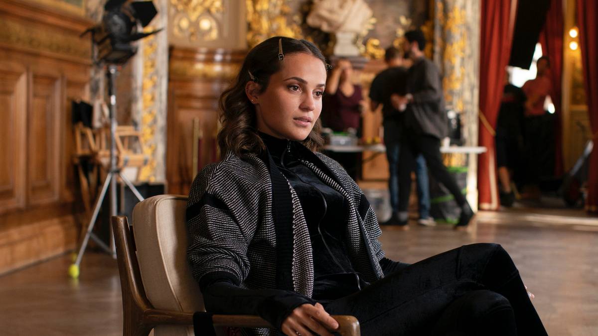 Irma Vep Images Reveal Alicia Vikander's HBO Limited Series