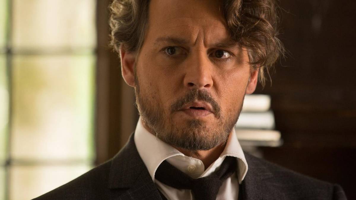 La Favorite Starring Johnny Depp Acquired by Netflix