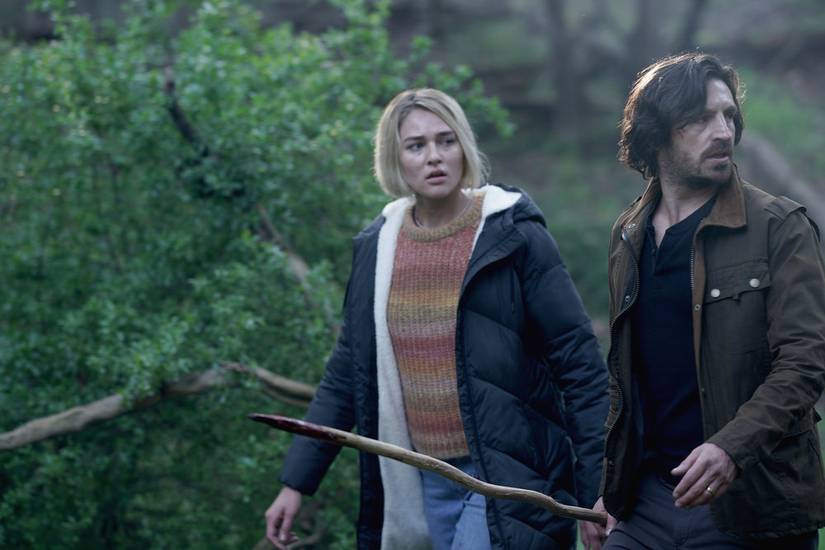 La Brea Season 2 Images Show the Characters Traveling to the 80s