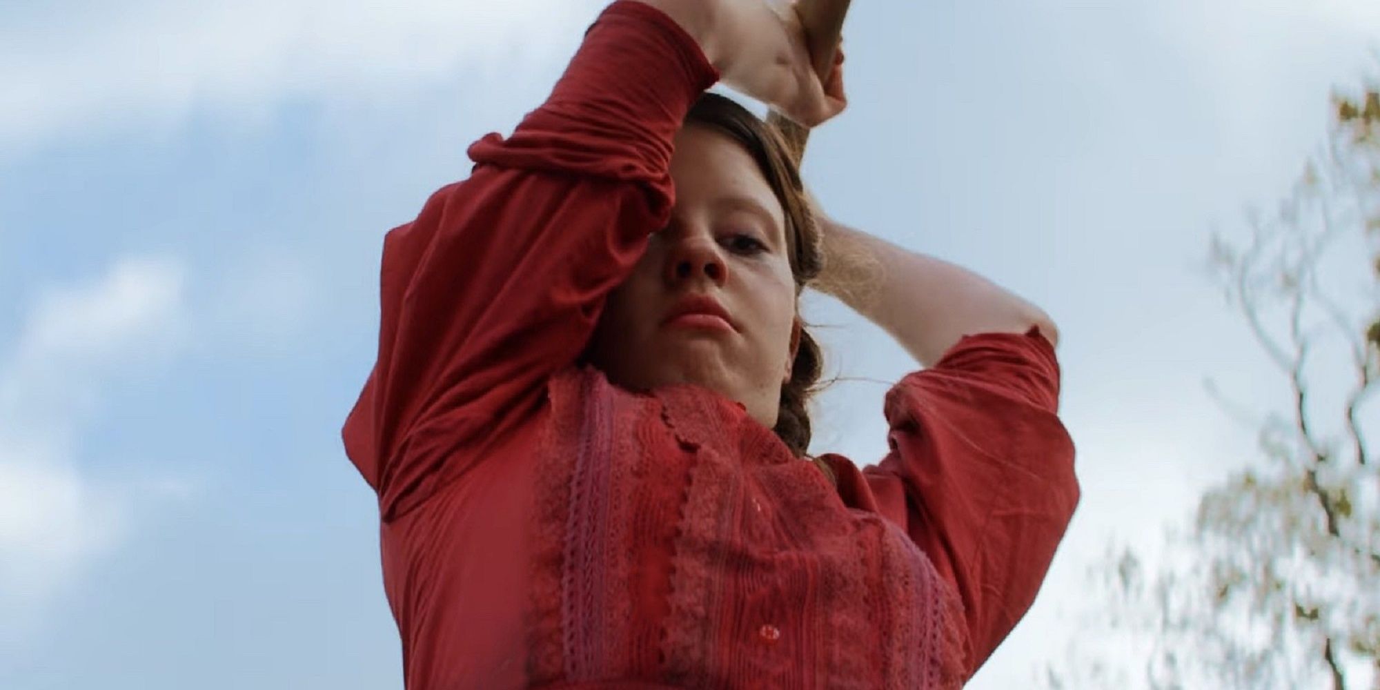 Pearl Teaser: Mia Goth Demonstrates How to Get the X-Factor