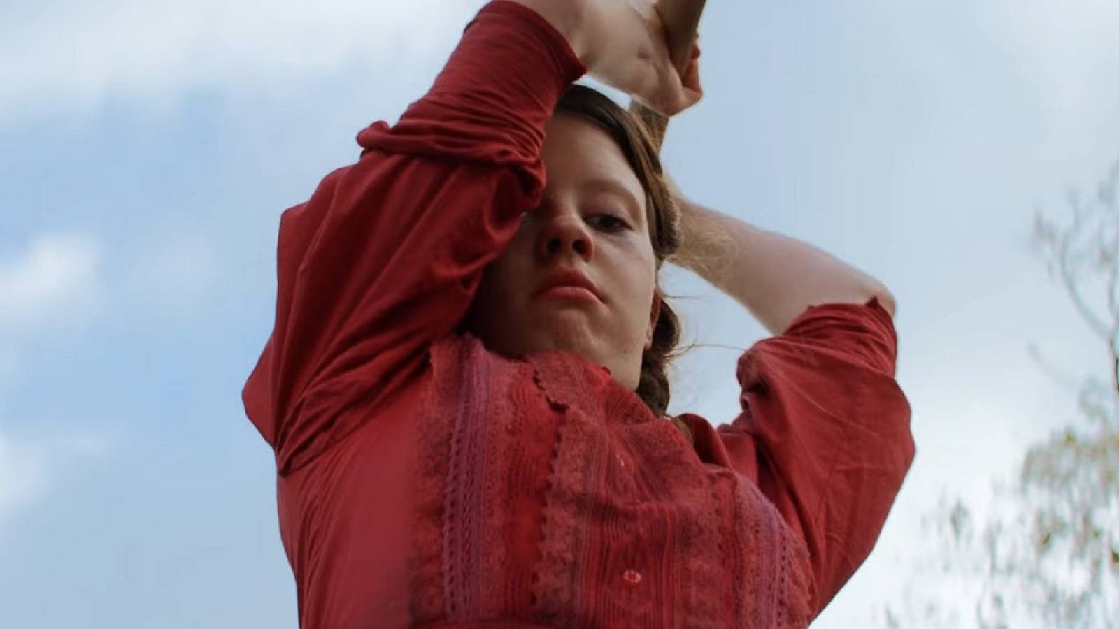 Pearl Teaser: Mia Goth Demonstrates How to Get the X-Factor