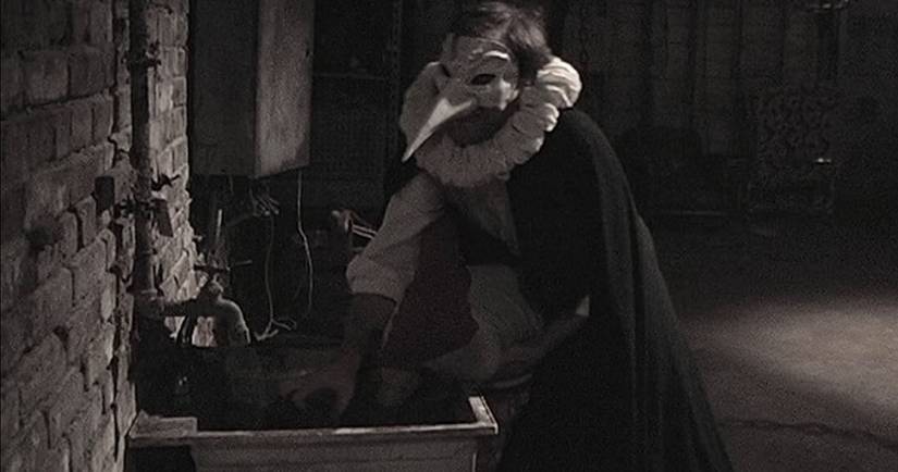A Guide to Found Footage Horror Movies, From Beginner to Expert
