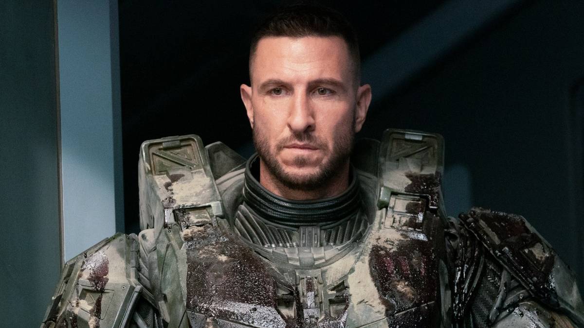 Watch Pablo Schreiber Pump Iron for Halo Season 2