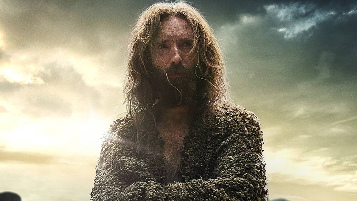 So Is The Stranger Actually Gandalf? 'The Rings of Power' Showrunners ...