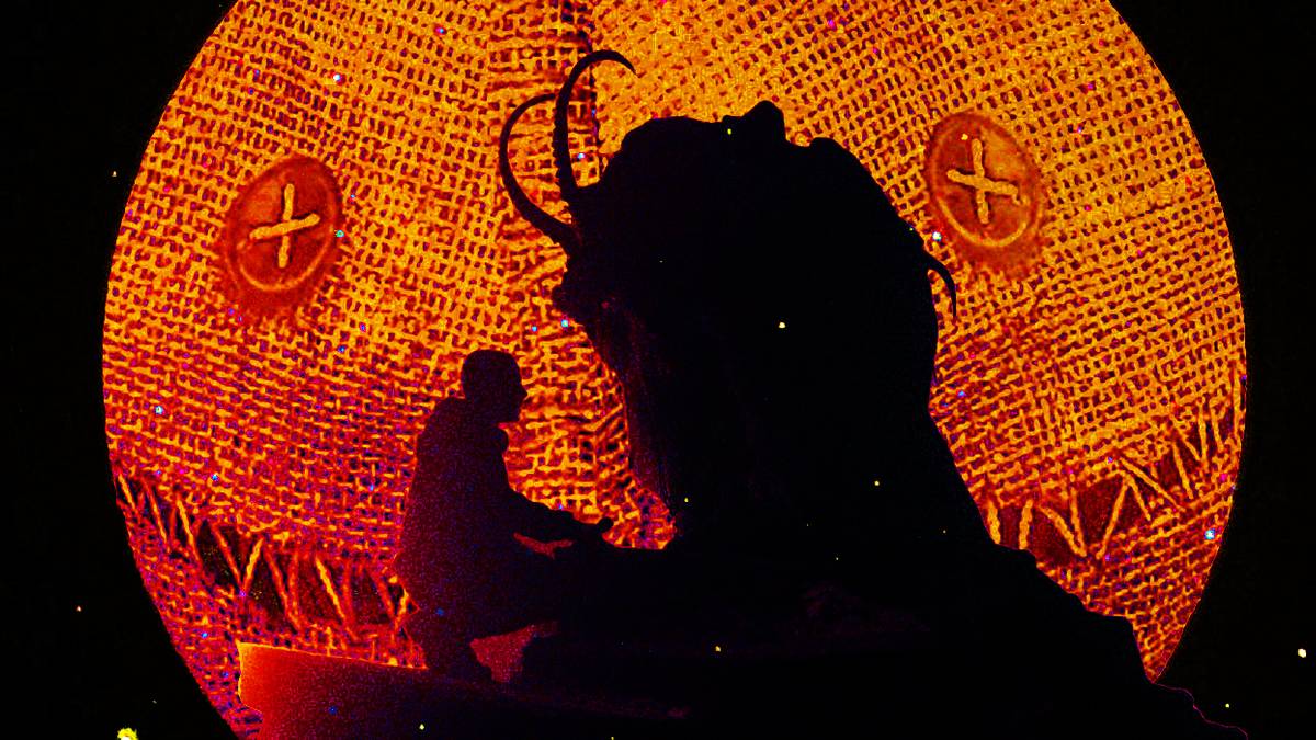 Michael Dougherty Terrifyingly Twists Classic Myth With Trick 'r Treat and Krampus