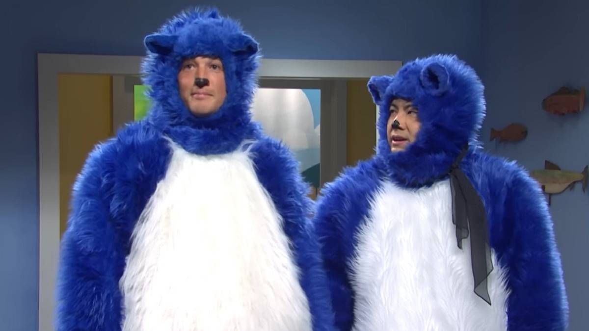 SNL: Miles Teller and Bowen Yang Dance to Lizzo in Charmin Bears Sketch