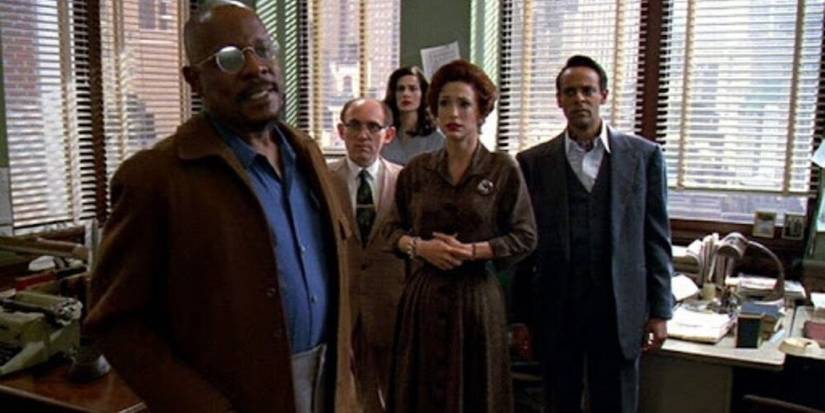 Why Star Trek DS9's Far Beyond the Stars' Take on Race Remains Poignant