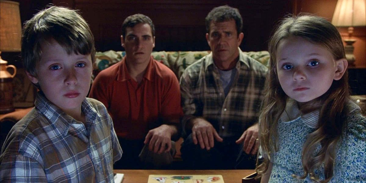 'Signs' and 9 Other Grounded Sci-Fi Movies