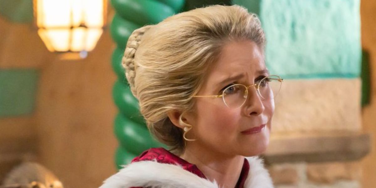 10 Best Portrayals of Mrs. Claus On Screen, From Goldie Hawn to Angela ...