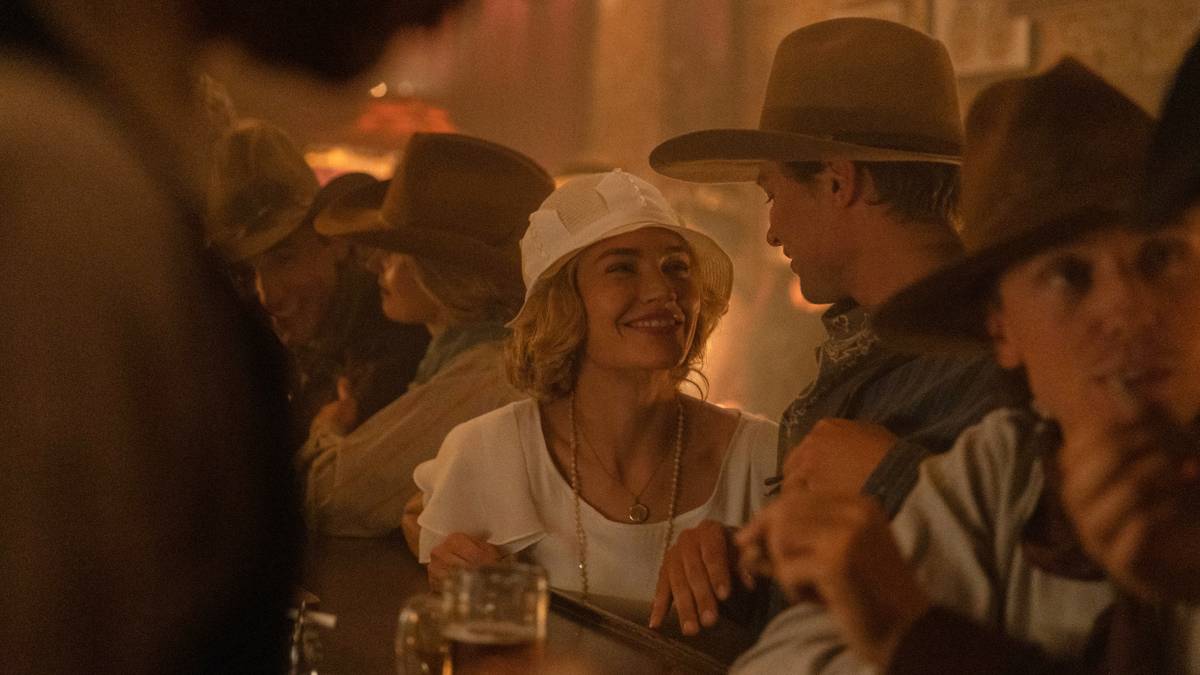 The True Story Behind 1923's Prohibition Speakeasy