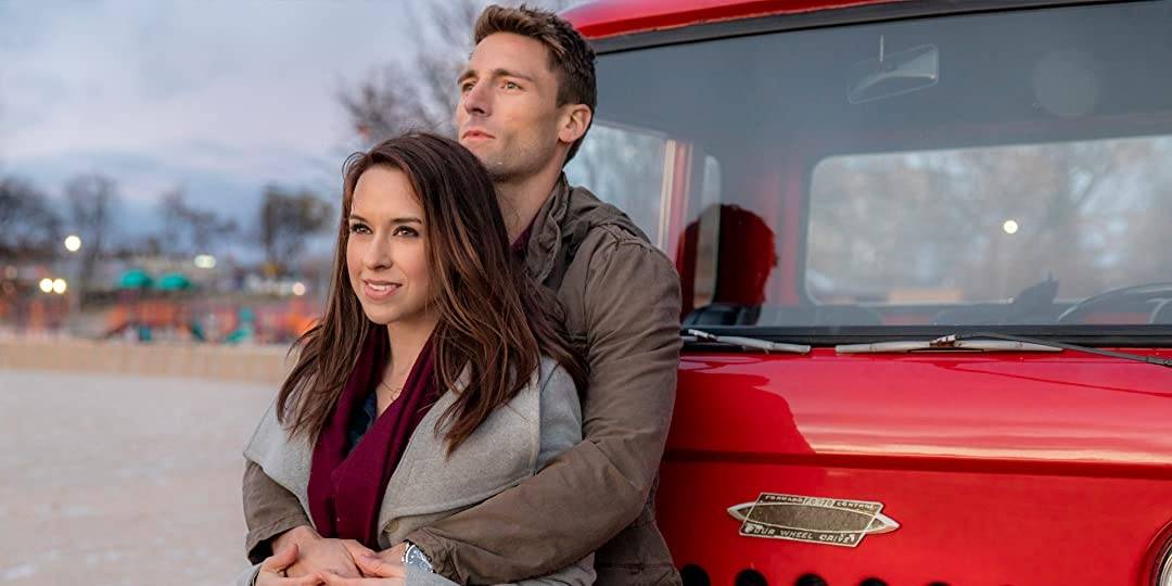 2 Hallmark Channel Favorites Are Reuniting for First-Ever Joint ...