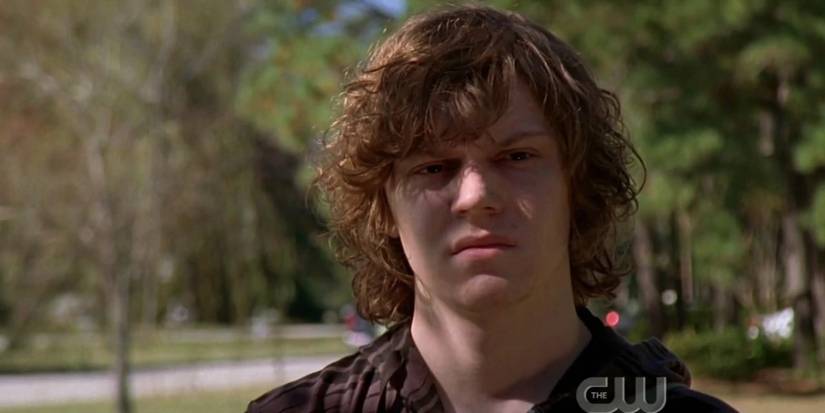 10 Actors That Guest Starred On Popular Teen Shows Before They Were Famous