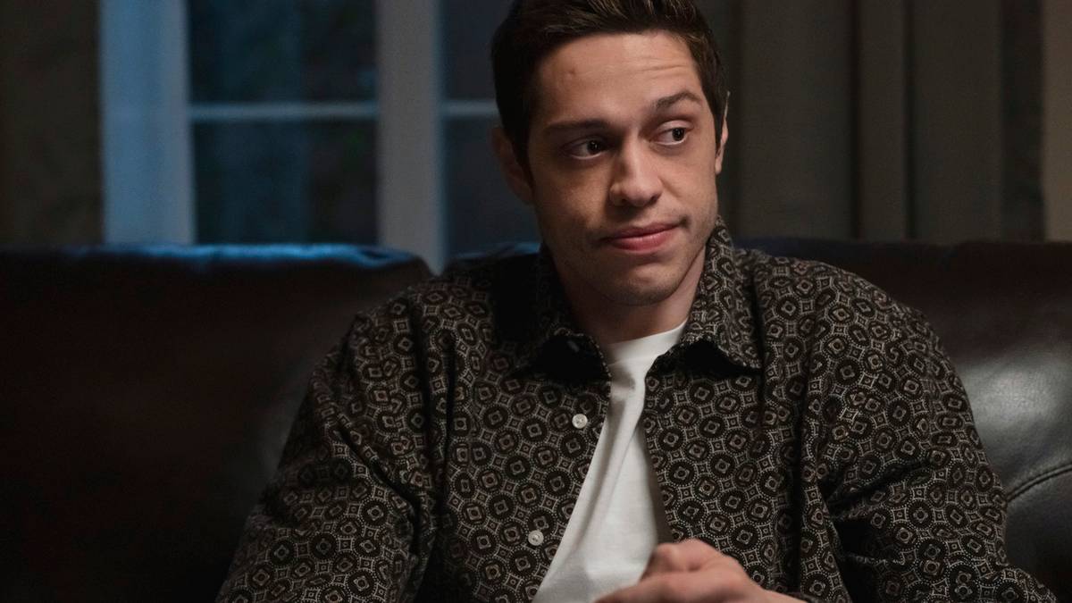 'Bupkis' Trailer: See Pete Davidson & John Mulaney Spoof 'Heat' Diner Scene