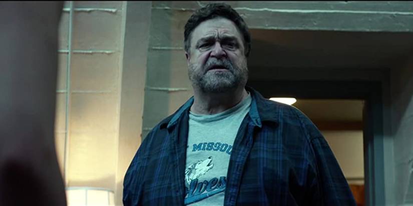 10 Comedic Actors Who Gave Great Horror Movie Performances