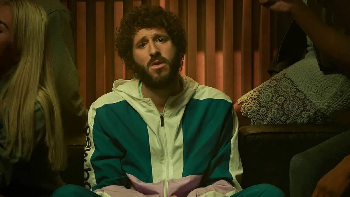 'Dave' Season 3 Trailer Shows Dave On Tour and Out of Control