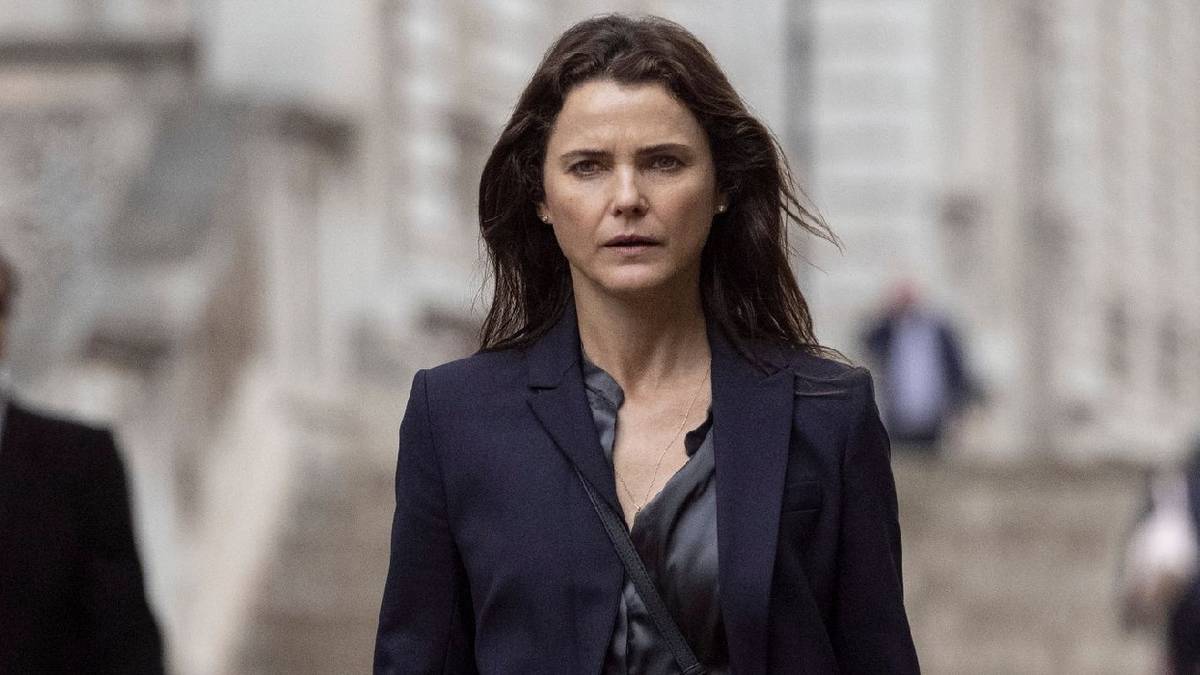 'The Diplomat' Footage Shows Keri Russell as a Formidable U.S. Ambassador