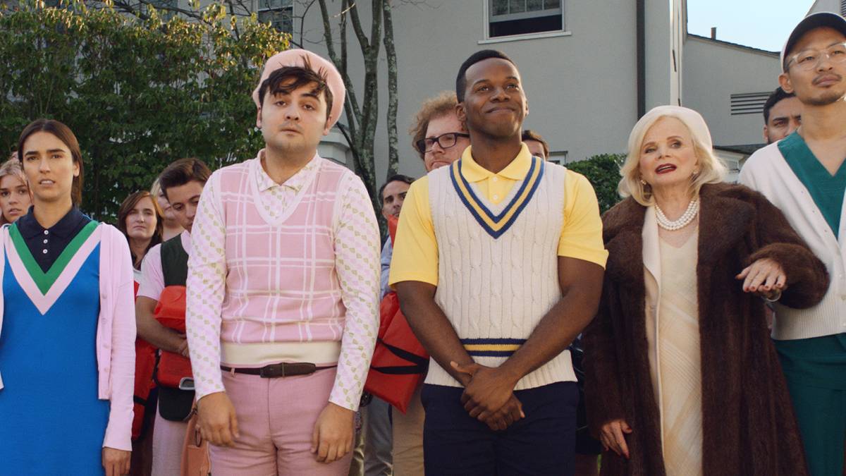 'SNL' Fave John Higgins Delivers Deadpan Humor in 'The Country Club ...