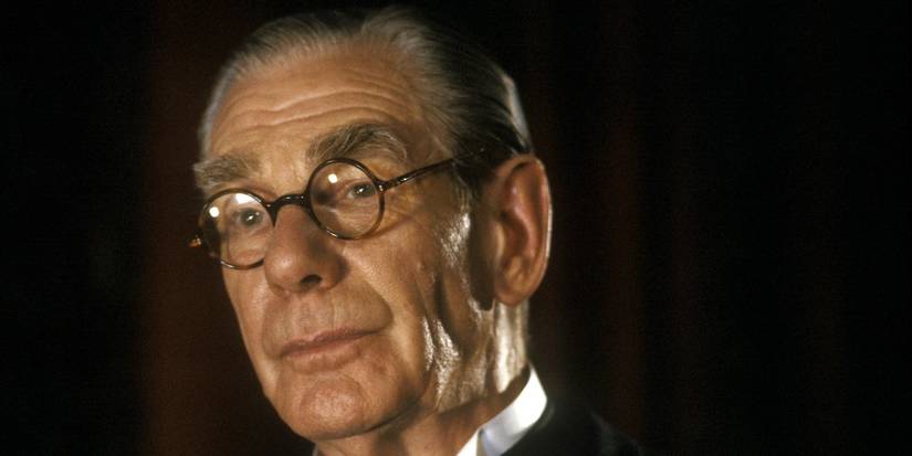 The Best Alfred in Batman Movies Isn't Michael Caine — and It's Not ...