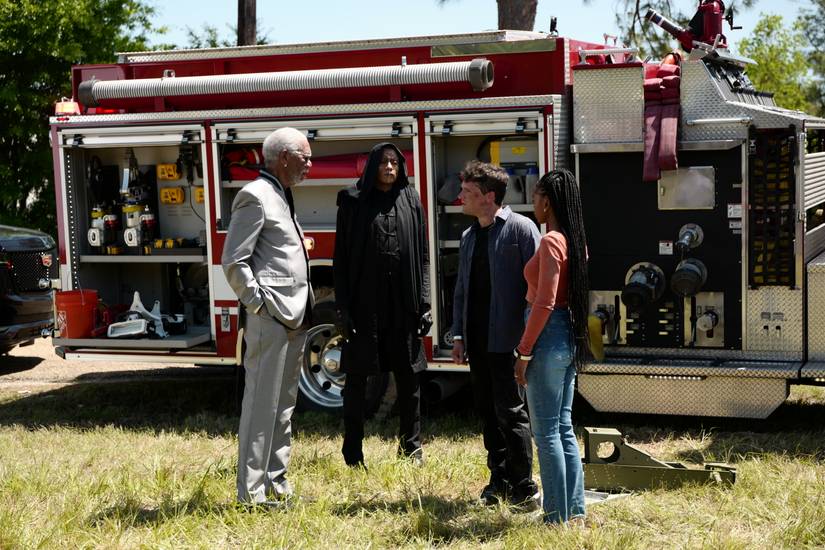 '57 Seconds' Images: Morgan Freeman & Josh Hutcherson Team Up