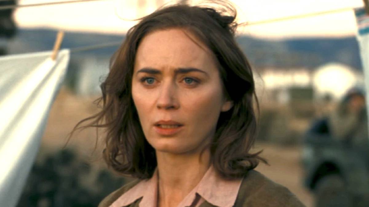 'Oppenheimer': Emily Blunt Has High Praise for Her "Exquisite" Character