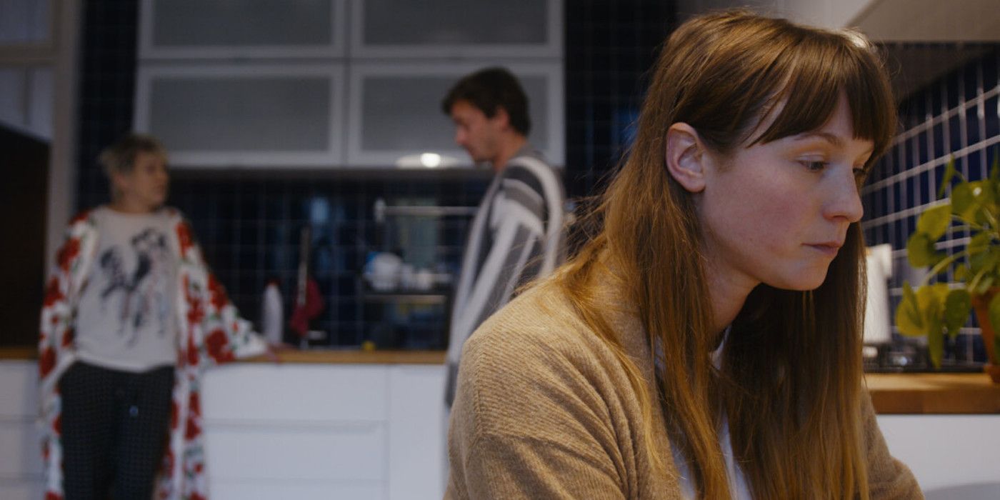 'She Came at Night' Review: A Hilarious Comedy About Generational Conflict