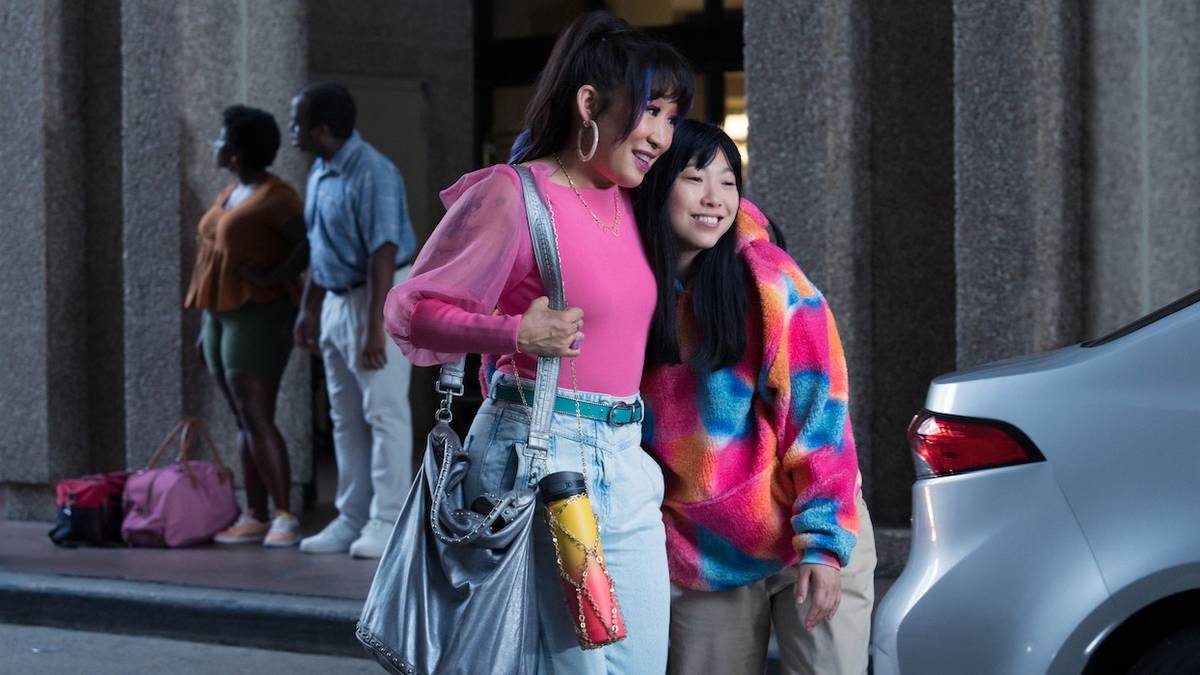 ‘Quiz Lady’ Trailer Sees Sandra Oh and Awkwafina in Over Their Heads