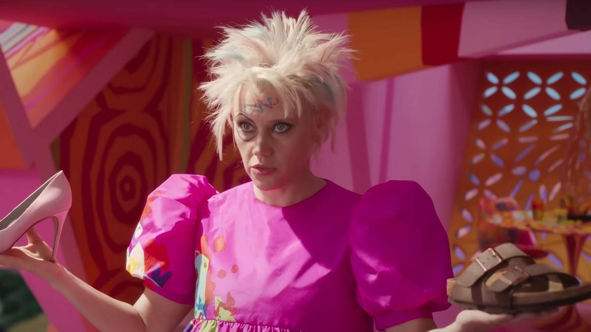 'Minecraft' Movie Casts Kate McKinnon and Jemaine Clement