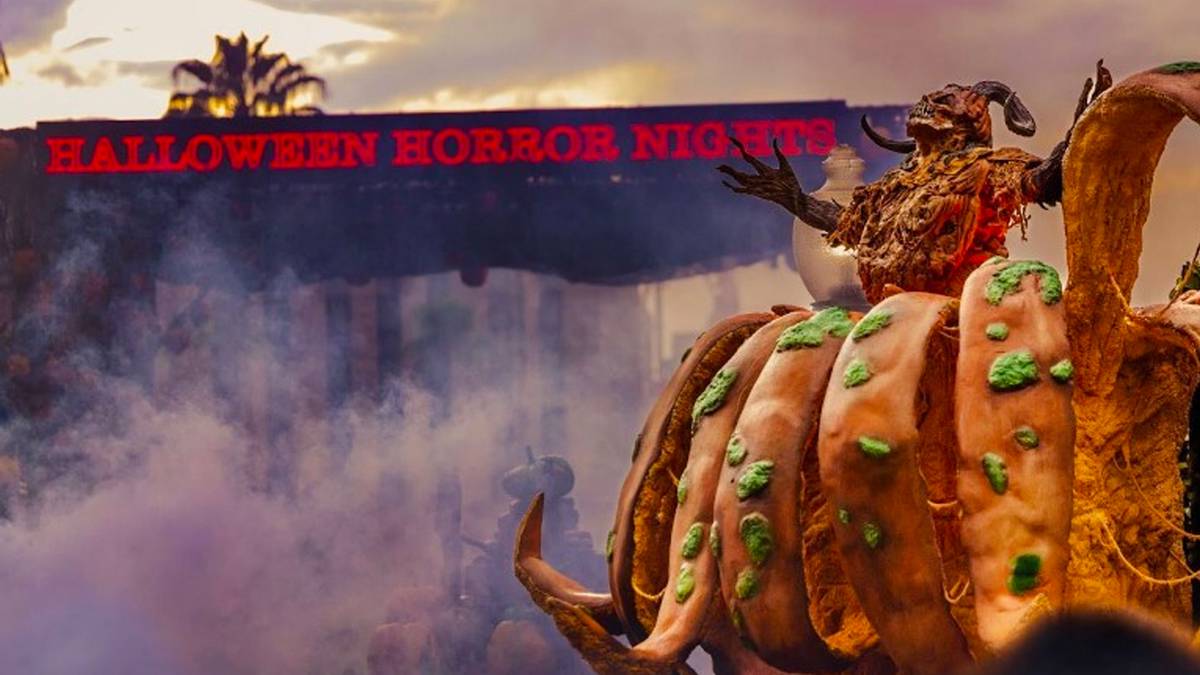 Take a Chance to Survive Halloween Horror Nights 'The Last of Us' House