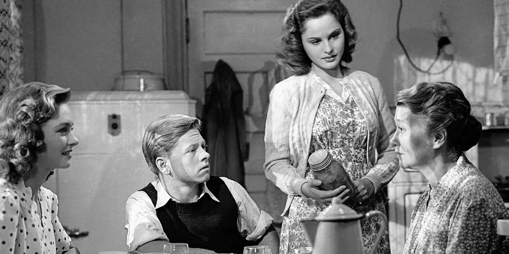 7 Actors Who've Starred in the Most Oscar-Winning Movies