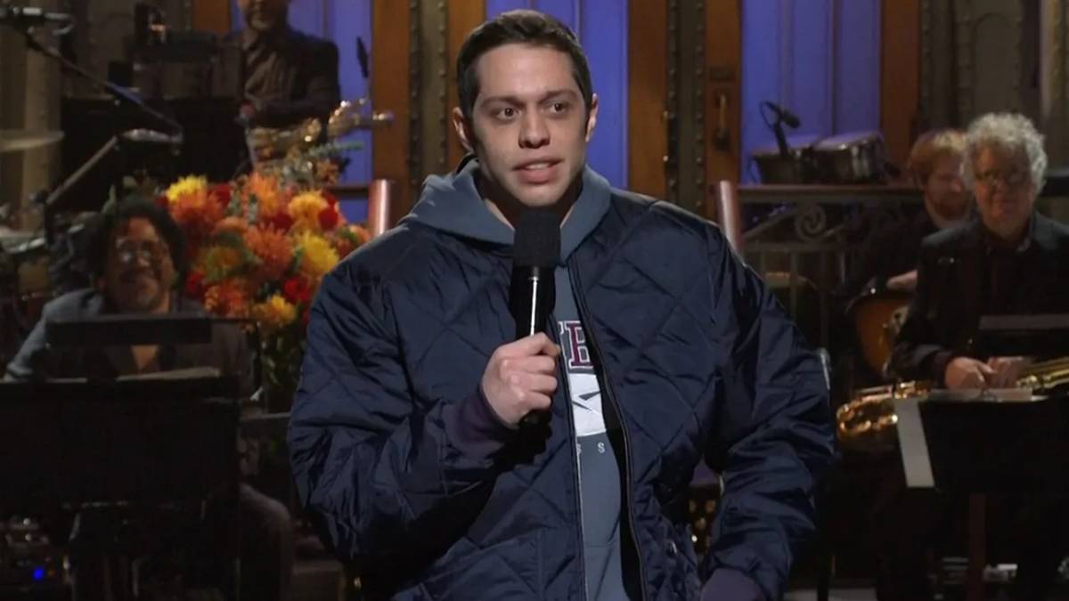 'SNL' — Pete Davidson Brings His Stand-Up Routine to Opening Monologue