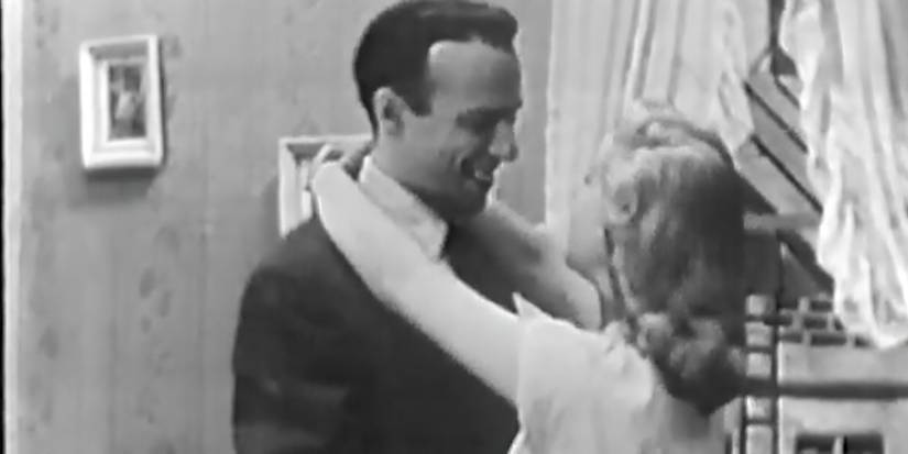 'The Brady Bunch' Isn't the First Time a Couple Shared a Bed on TV